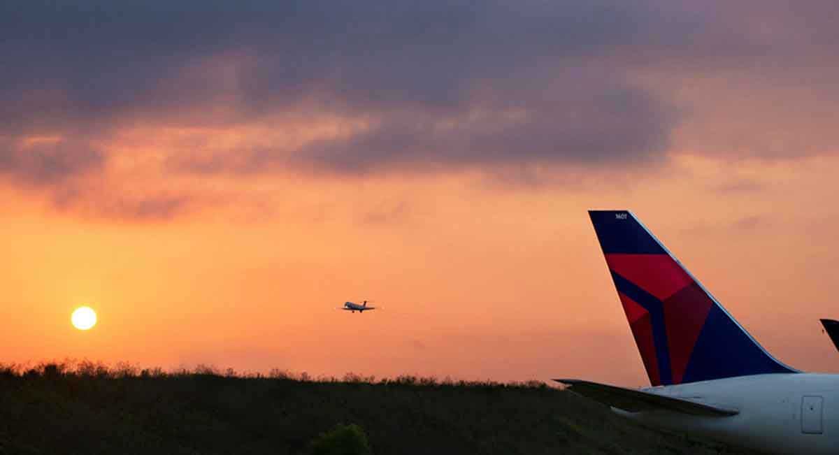 Delta La “aerolinea Más Admirada Del Mundo” - De Cinco Estrellas